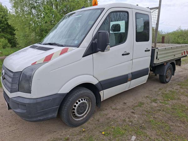 Volkswagen Crafter 2012 in Klaipeda on AUTOMOTO.COM.LV White Volkswagen Crafter 2012 in Klaipeda, with an engine capacity of 2.00 L and mileage of 201 thousand km for 5500 €, photo 1 on AUTOMOTO.COM.LV