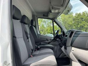 White Volkswagen Crafter 2013 in Kretinga, with an engine capacity of 1.97 L and mileage of 197 thousand km for 10650 €, photo 26 on AUTOMOTO.COM.LV