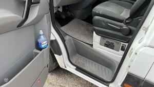 White Volkswagen Crafter 2013 in Klaipeda, with an engine capacity of 1.97 L and mileage of 174 thousand km for 8500 €, photo 15 on AUTOMOTO.COM.LV