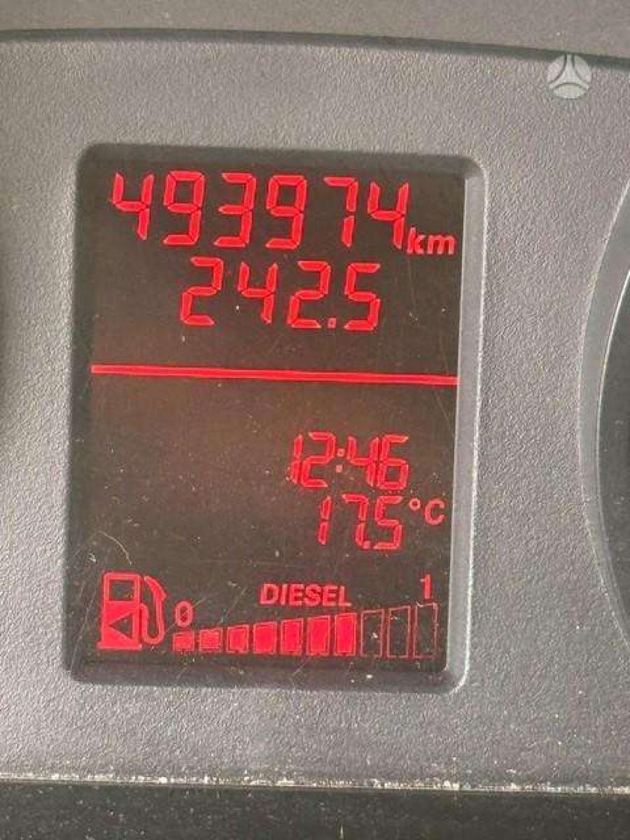 Balts Volkswagen Crafter 2013 Kauņa, ar dzinēja tilpumu 1.97 L un nobraukumu 494 tūkst. km par 4000 €, foto 8 vietnē AUTOMOTO.COM.LV