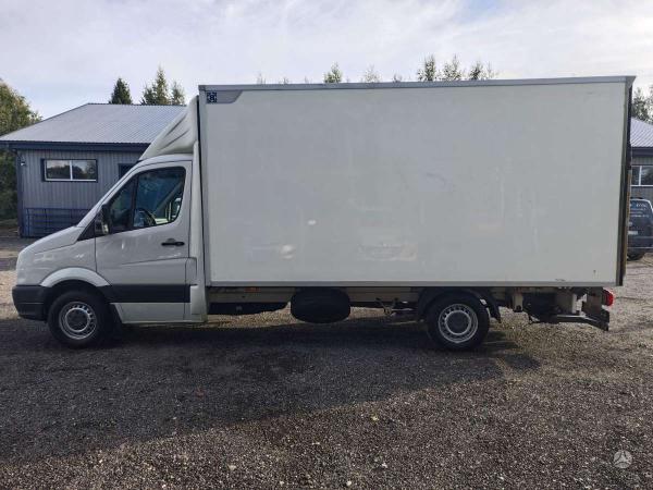 Volkswagen Crafter 2013 in Kretinga on AUTOMOTO.COM.LV White Volkswagen Crafter 2013 in Kretinga, with an engine capacity of 1.97 L and mileage of 198 thousand km for 9500 β¬, photo 5 on AUTOMOTO.COM.LV