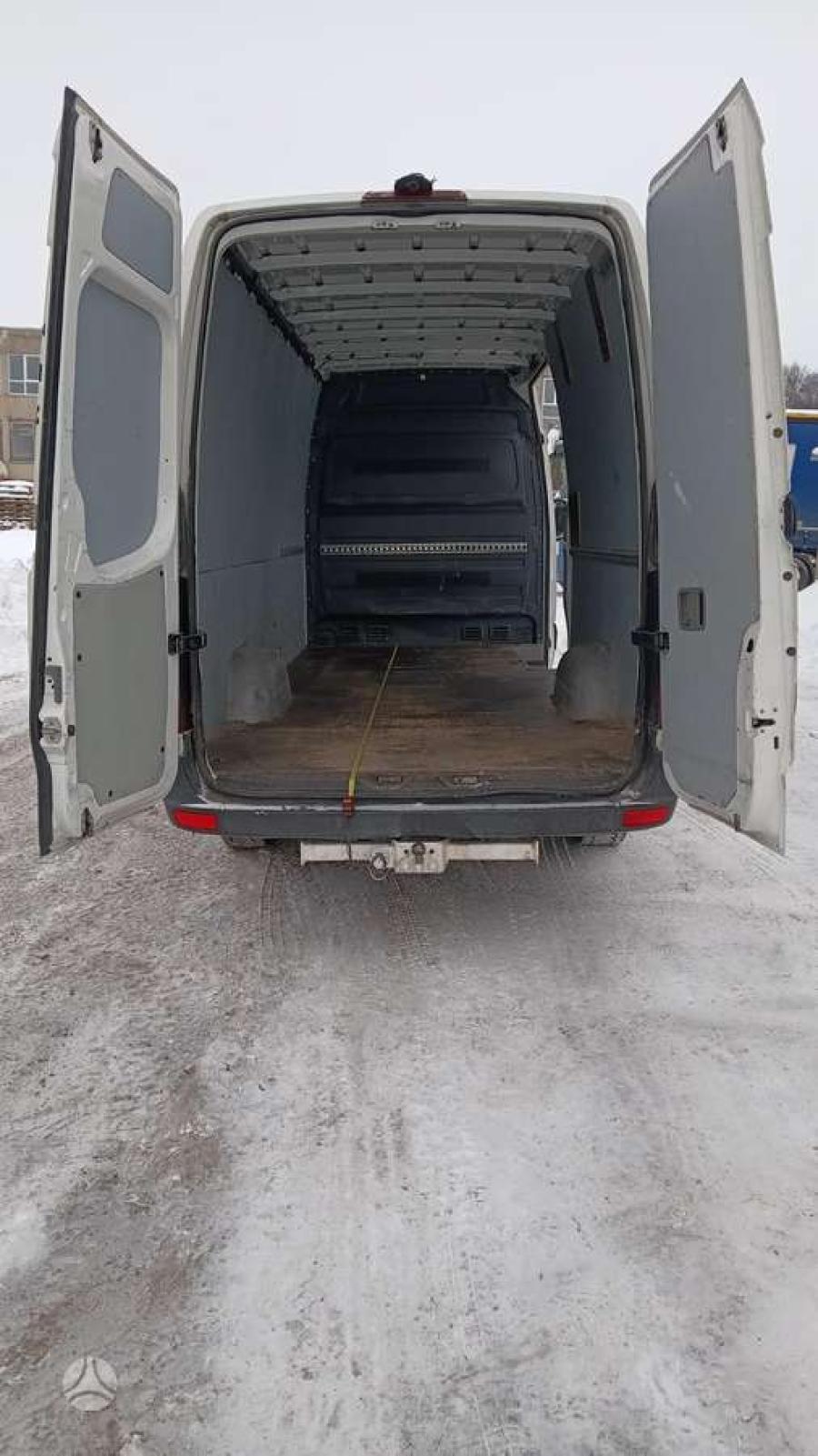 Balts Volkswagen Crafter 2014 Radviliškis, ar dzinēja tilpumu 1.97 L un nobraukumu 335 tūkst. km par 5600 €, foto 12 vietnē AUTOMOTO.COM.LV