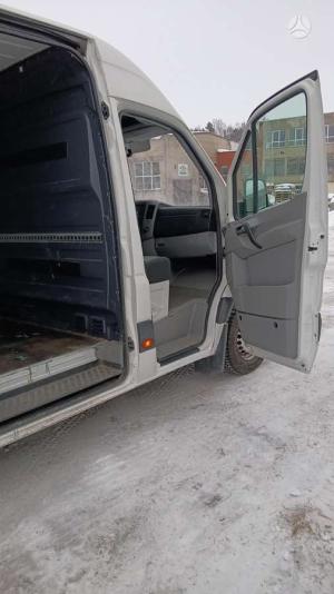 Balts Volkswagen Crafter 2014 Radviliškis, ar dzinēja tilpumu 1.97 L un nobraukumu 335 tūkst. km par 5600 €, foto 17 vietnē AUTOMOTO.COM.LV