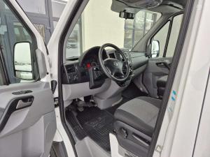 White Volkswagen Crafter 2014 in Marijampole, with an engine capacity of 1.97 L and mileage of 244 thousand km for 14500 €, photo 11 on AUTOMOTO.COM.LV