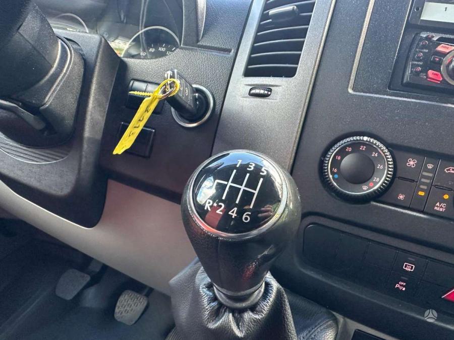 Balts Volkswagen Crafter 2014 Viļņa, ar dzinēja tilpumu 1.97 L un nobraukumu 335 tūkst. km par 10500 €, foto 24 vietnē AUTOMOTO.COM.LV