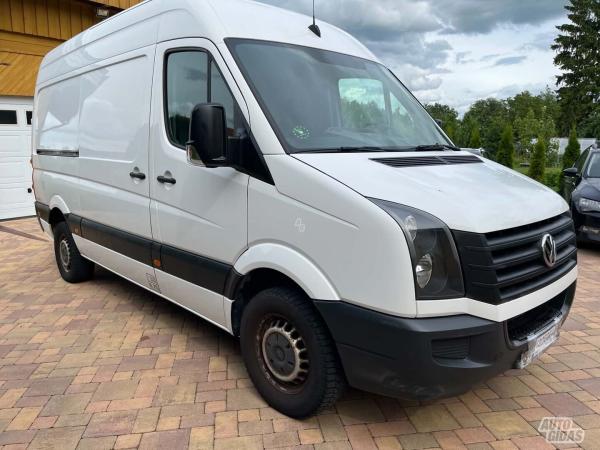 White Volkswagen Crafter 2014 in Vilkaviskis, with an engine capacity of 2.00 L and mileage of 215 thousand km for 7900 €, photo 2 on AUTOMOTO.COM.LV