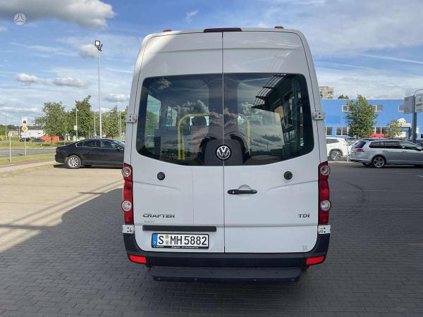 White Volkswagen Crafter 2014 in Siauliai, with an engine capacity of 1.97 L and mileage of 184 thousand km for 12990 €, photo 6 on AUTOMOTO.COM.LV