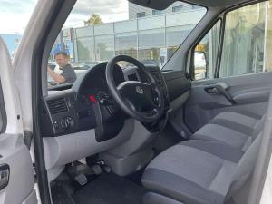 Balts Volkswagen Crafter 2014 Šauļi, ar dzinēja tilpumu 1.97 L un nobraukumu 184 tūkst. km par 12990 €, foto 12 vietnē AUTOMOTO.COM.LV