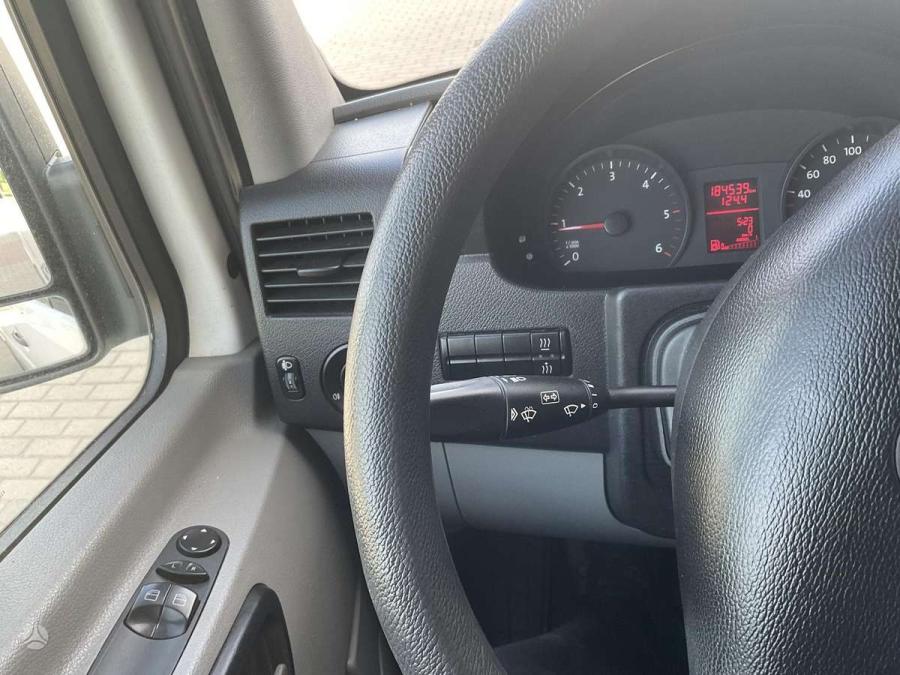 Balts Volkswagen Crafter 2014 Šauļi, ar dzinēja tilpumu 1.97 L un nobraukumu 184 tūkst. km par 12990 €, foto 22 vietnē AUTOMOTO.COM.LV