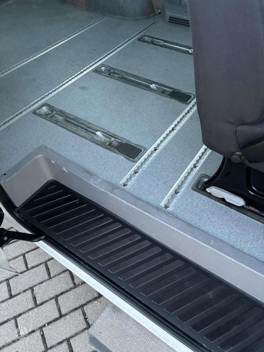 Balts Volkswagen Crafter 2014 Šauļi, ar dzinēja tilpumu 0.00 L un nobraukumu 223 tūkst. km par 12800 €, foto 10 vietnē AUTOMOTO.COM.LV