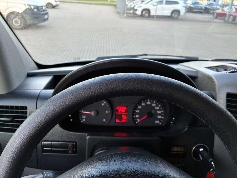Balts Volkswagen Crafter 2014 Šauļi, ar dzinēja tilpumu 0.00 L un nobraukumu 223 tūkst. km par 12800 €, foto 22 vietnē AUTOMOTO.COM.LV