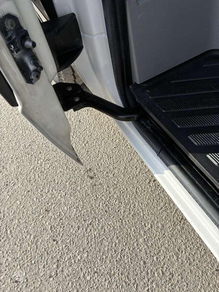 Balts Volkswagen Crafter 2014 Šauļi, ar dzinēja tilpumu 0.00 L un nobraukumu 223 tūkst. km par 12800 €, foto 28 vietnē AUTOMOTO.COM.LV