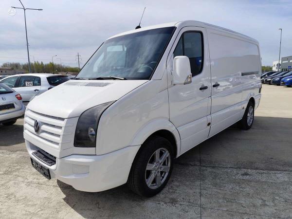 White Volkswagen Crafter 2014 in Klaipeda, with an engine capacity of 2.00 L and mileage of 342 thousand km for 8000 €, photo 1 on AUTOMOTO.COM.LV