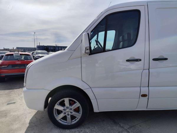 White Volkswagen Crafter 2014 in Klaipeda, with an engine capacity of 2.00 L and mileage of 342 thousand km for 8000 €, photo 3 on AUTOMOTO.COM.LV