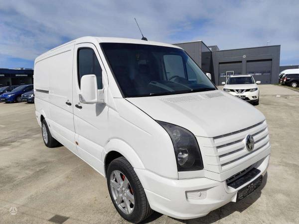 White Volkswagen Crafter 2014 in Klaipeda, with an engine capacity of 2.00 L and mileage of 342 thousand km for 8000 €, photo 9 on AUTOMOTO.COM.LV