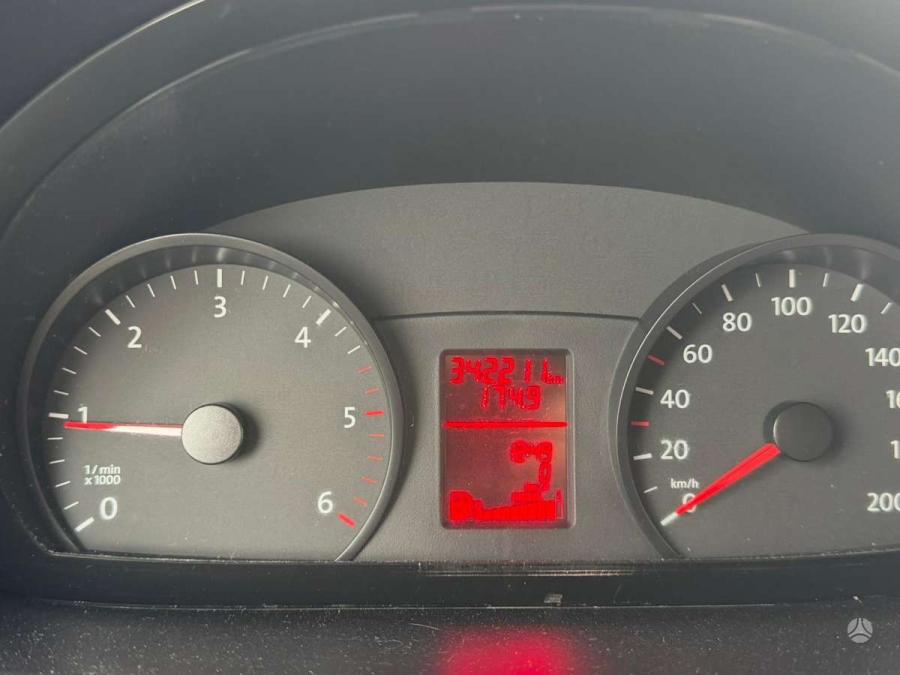 White Volkswagen Crafter 2014 in Klaipeda, with an engine capacity of 2.00 L and mileage of 342 thousand km for 8000 €, photo 21 on AUTOMOTO.COM.LV