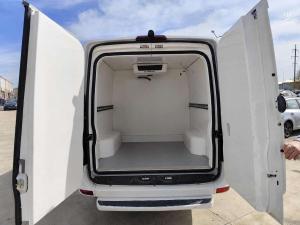 White Volkswagen Crafter 2014 in Klaipeda, with an engine capacity of 2.00 L and mileage of 342 thousand km for 8000 €, photo 22 on AUTOMOTO.COM.LV