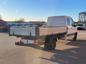 White Volkswagen Crafter 2015 in Ukmerge, with an engine capacity of 1.97 L and mileage of 223 thousand km for 14900 €, photo 4 on AUTOMOTO.COM.LV