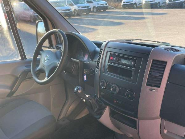 Balts Volkswagen Crafter 2015 Ukmergė, ar dzinēja tilpumu 1.97 L un nobraukumu 223 tūkst. km par 14900 €, foto 7 vietnē AUTOMOTO.COM.LV