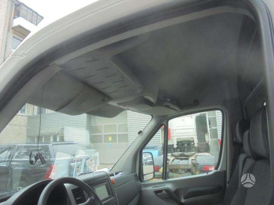Balts Volkswagen Crafter 2015 Anykščiai, ar dzinēja tilpumu 1.97 L un nobraukumu 189 tūkst. km par 3630 €, foto 8 vietnē AUTOMOTO.COM.LV
