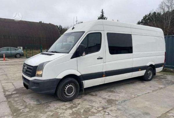 White Volkswagen Crafter 2015 in Vilnius, with an engine capacity of 2.00 L and mileage of 290 thousand km for 8470 €, photo 1 on AUTOMOTO.COM.LV