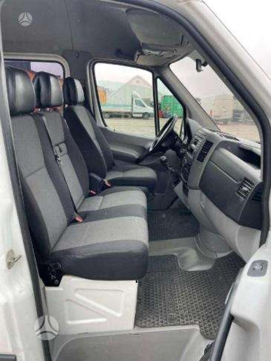 Balts Volkswagen Crafter 2015 Viļņa, ar dzinēja tilpumu 2.00 L un nobraukumu 290 tūkst. km par 8470 €, foto 7 vietnē AUTOMOTO.COM.LV