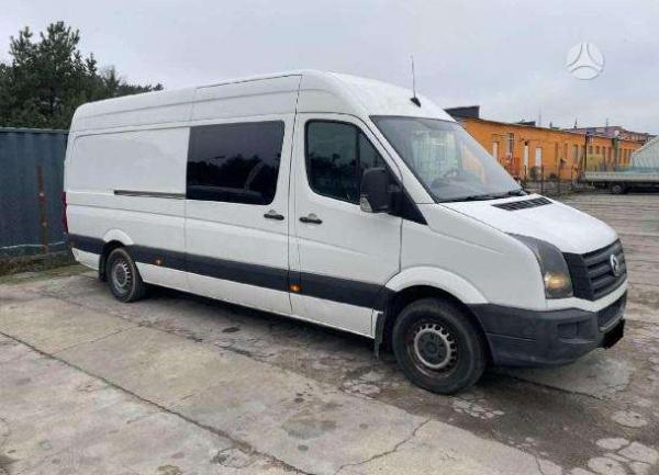 White Volkswagen Crafter 2015 in Vilnius, with an engine capacity of 2.00 L and mileage of 290 thousand km for 8000 €, photo 3 on AUTOMOTO.COM.LV