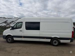 White Volkswagen Crafter 2015 in Vilnius, with an engine capacity of 1.97 L and mileage of 400 thousand km for 9922 €, photo 7 on AUTOMOTO.COM.LV