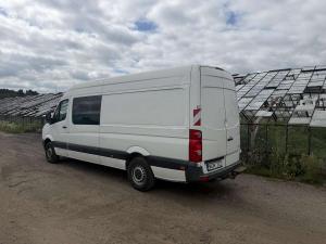 White Volkswagen Crafter 2015 in Vilnius, with an engine capacity of 1.97 L and mileage of 400 thousand km for 9922 €, photo 8 on AUTOMOTO.COM.LV