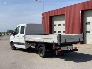 White Volkswagen Crafter 2015 in Ukmerge, with an engine capacity of 1.97 L and mileage of 223 thousand km for 10500 €, photo 5 on AUTOMOTO.COM.LV