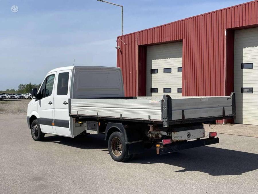 White Volkswagen Crafter 2015 in Ukmerge, with an engine capacity of 1.97 L and mileage of 223 thousand km for 10500 €, photo 5 on AUTOMOTO.COM.LV