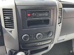 White Volkswagen Crafter 2015 in Ukmerge, with an engine capacity of 1.97 L and mileage of 223 thousand km for 10500 €, photo 11 on AUTOMOTO.COM.LV