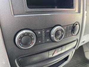 White Volkswagen Crafter 2015 in Ukmerge, with an engine capacity of 1.97 L and mileage of 223 thousand km for 10500 €, photo 12 on AUTOMOTO.COM.LV