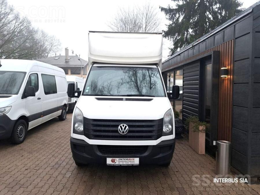 White Volkswagen Crafter 2016 in Riga, with an engine capacity of 2.00 L and mileage of 0 thousand km for 20449 €, photo 8 on AUTOMOTO.COM.LV