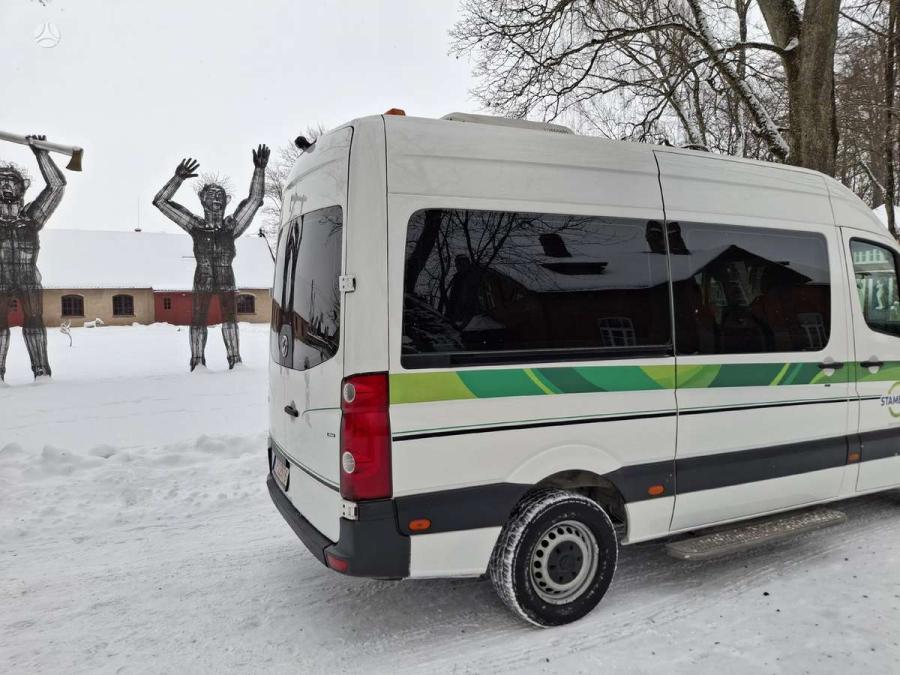 White Volkswagen Crafter 2016 in Jurbarkas, with an engine capacity of 2.00 L and mileage of 172 thousand km for 16800 €, photo 16 on AUTOMOTO.COM.LV