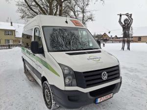 White Volkswagen Crafter 2016 in Jurbarkas, with an engine capacity of 2.00 L and mileage of 172 thousand km for 16800 €, photo 19 on AUTOMOTO.COM.LV