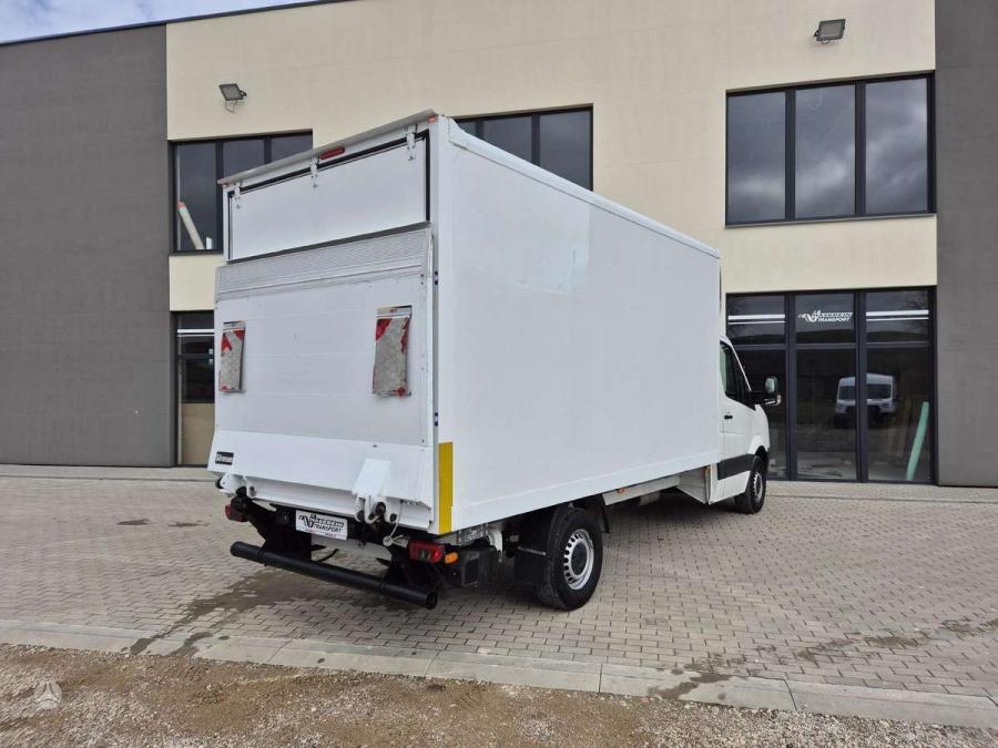 Balts Volkswagen Crafter 2016 Marijampole, ar dzinēja tilpumu 1.97 L un nobraukumu 293 tūkst. km par 12500 €, foto 8 vietnē AUTOMOTO.COM.LV
