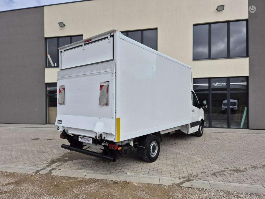 Balts Volkswagen Crafter 2016 Marijampole, ar dzinēja tilpumu 1.97 L un nobraukumu 293 tūkst. km par 12500 €, foto 6 vietnē AUTOMOTO.COM.LV
