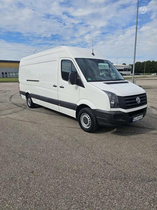 White Volkswagen Crafter 2016 in Kaunas, with an engine capacity of 2.00 L and mileage of 207 thousand km for 9999 €, photo 3 on AUTOMOTO.COM.LV