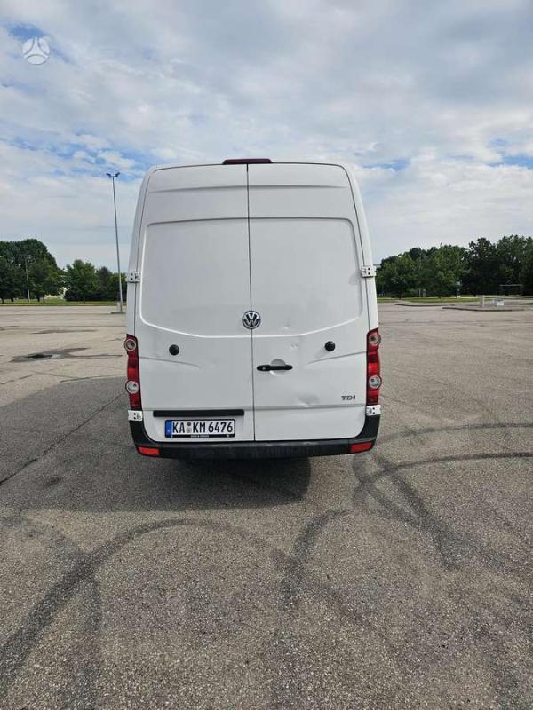 White Volkswagen Crafter 2016 in Kaunas, with an engine capacity of 2.00 L and mileage of 207 thousand km for 9999 €, photo 6 on AUTOMOTO.COM.LV