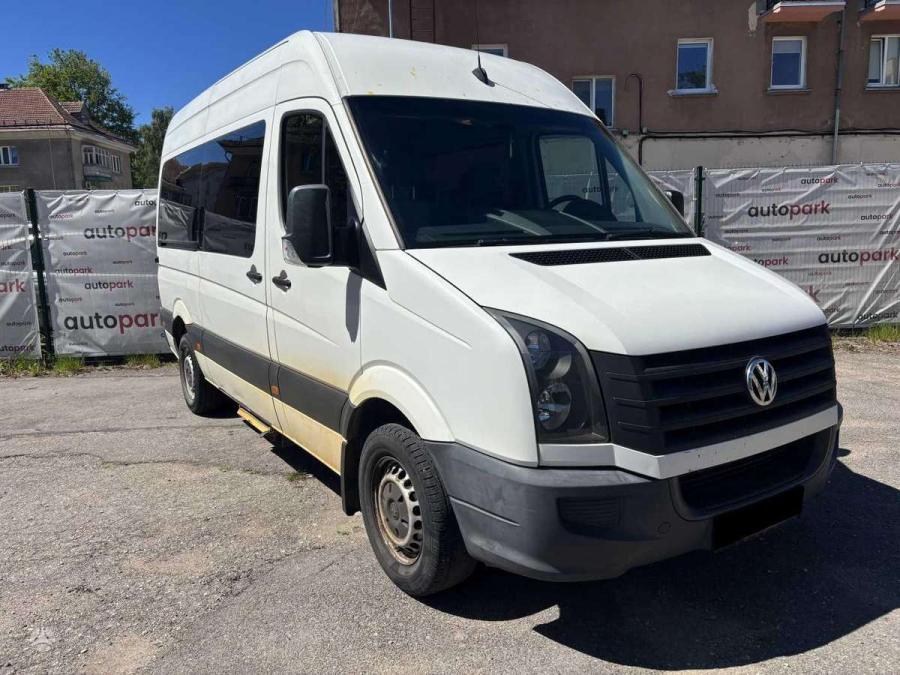 White Volkswagen Crafter 2016 in Klaipeda, with an engine capacity of 1.97 L and mileage of 392 thousand km for 9000 €, photo 3 on AUTOMOTO.COM.LV