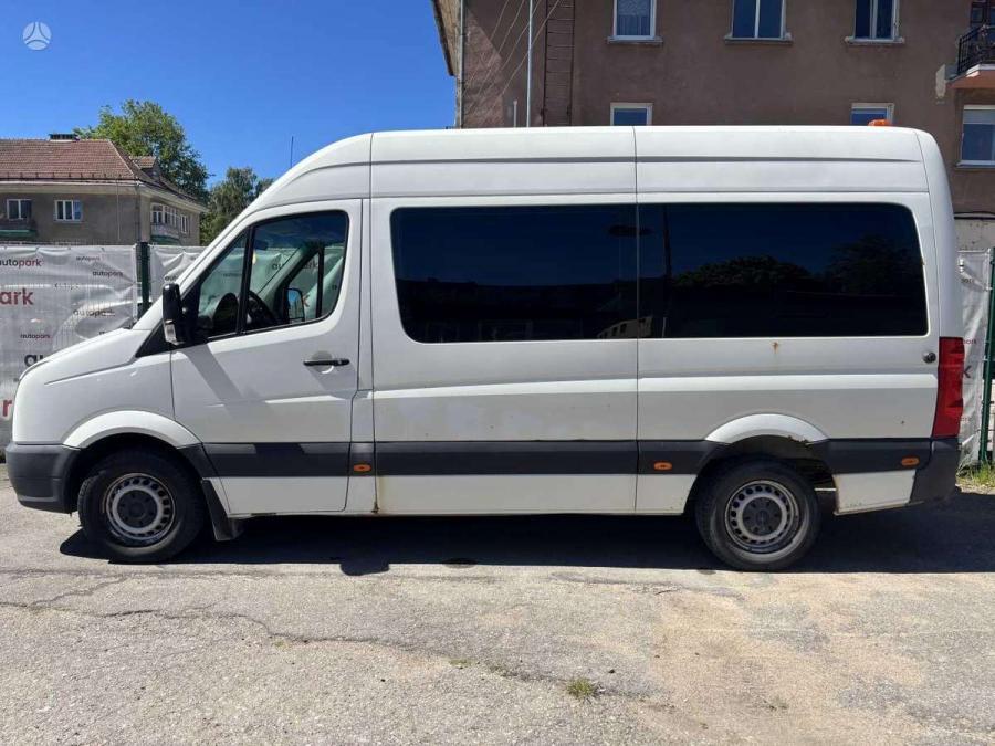 White Volkswagen Crafter 2016 in Klaipeda, with an engine capacity of 1.97 L and mileage of 392 thousand km for 9000 €, photo 6 on AUTOMOTO.COM.LV