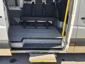 White Volkswagen Crafter 2016 in Klaipeda, with an engine capacity of 1.97 L and mileage of 392 thousand km for 9000 €, photo 13 on AUTOMOTO.COM.LV