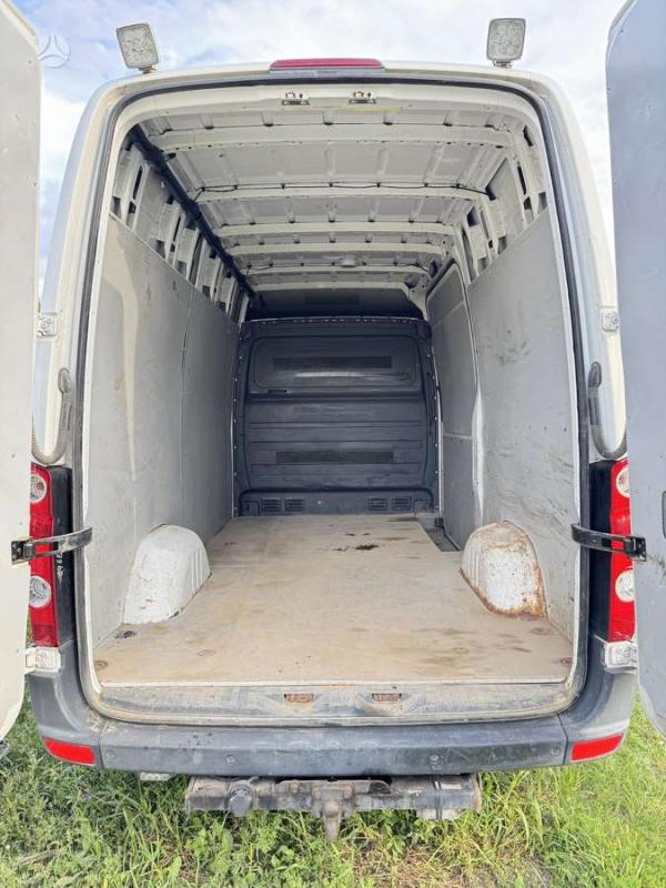 Volkswagen Crafter 2016 Šalčininkai vietnē Balts Volkswagen Crafter 2016 Šalčininkai, ar dzinēja tilpumu 1.97 L un nobraukumu 242 tūkst. km par 4500 €, foto 6 vietnē AUTOMOTO.COM.LV