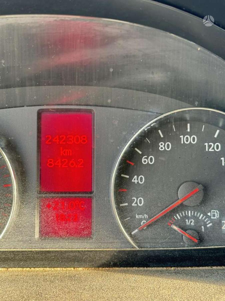 Balts Volkswagen Crafter 2016 Šalčininkai, ar dzinēja tilpumu 1.97 L un nobraukumu 242 tūkst. km par 4500 €, foto 13 vietnē AUTOMOTO.COM.LV