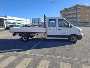 White Volkswagen Crafter 2017 in Kaunas, with an engine capacity of 2.00 L and mileage of 253 thousand km for 13500 €, photo 6 on AUTOMOTO.COM.LV
