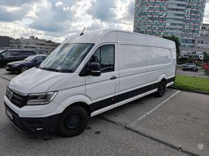 White Volkswagen Crafter 2017 in Vilnius, with an engine capacity of 2.00 L and mileage of 355 thousand km for 10999 €, photo 3 on AUTOMOTO.COM.LV