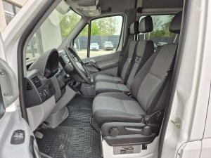 White Volkswagen Crafter 2017 in Marijampole, with an engine capacity of 1.97 L and mileage of 229 thousand km for 15500 €, photo 15 on AUTOMOTO.COM.LV