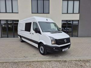 White Volkswagen Crafter 2017 in Marijampole, with an engine capacity of 1.97 L and mileage of 229 thousand km for 15500 €, photo 4 on AUTOMOTO.COM.LV