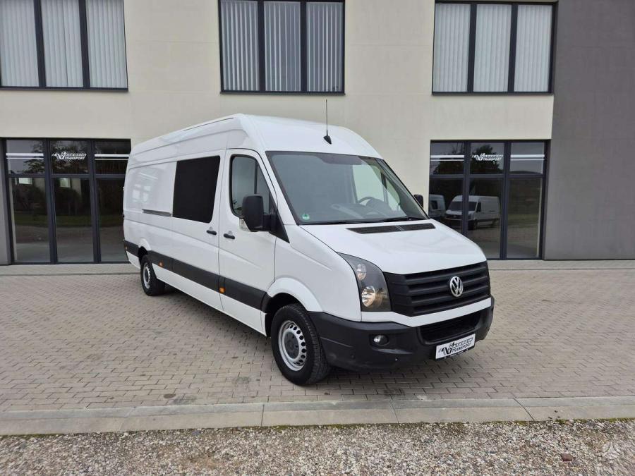 White Volkswagen Crafter 2017 in Marijampole, with an engine capacity of 1.97 L and mileage of 229 thousand km for 15500 €, photo 4 on AUTOMOTO.COM.LV